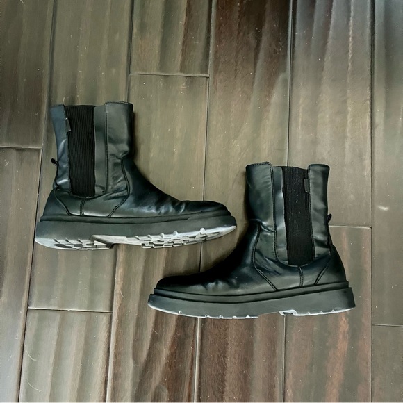 Zara | Shoes | Zara Black Chelsea Chunky Lugg Sole Boot Size 39 Size 6 ...